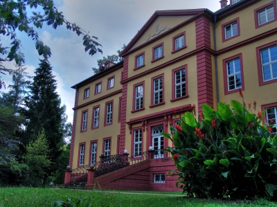 Kostenloses Foto: HDR Schloß Hallenburg in Schlitz - pixelio.de