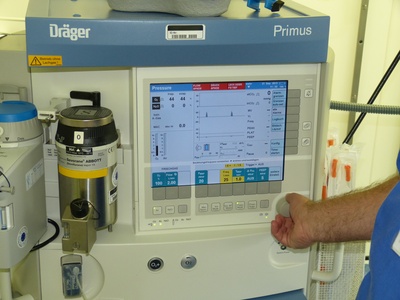 Kostenloses Foto: Narkosegerät - pixelio.de